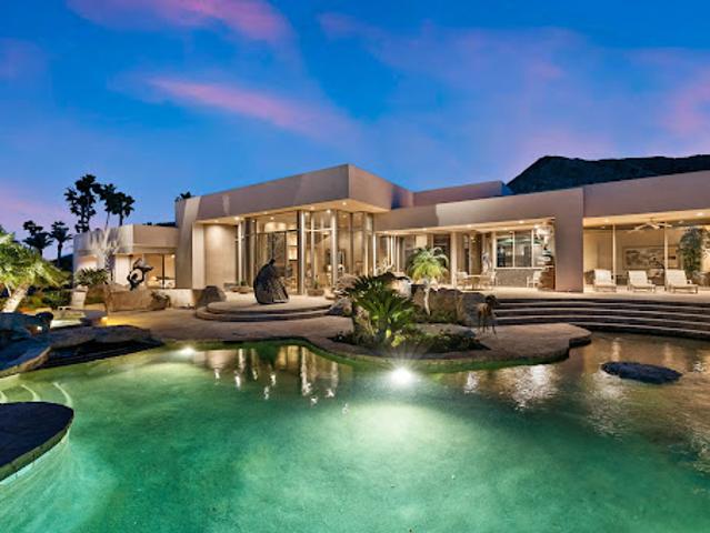 House with pool