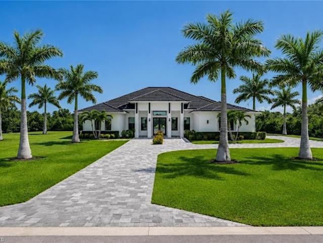 House with pool