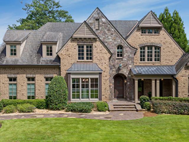 House with pool