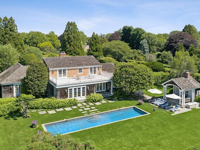 House with pool