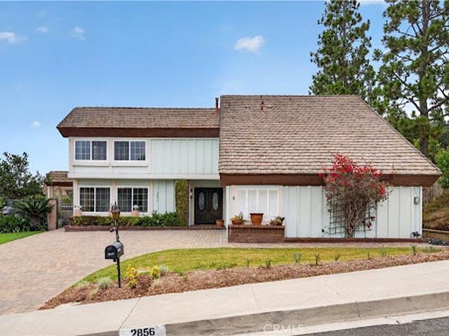 House with pool