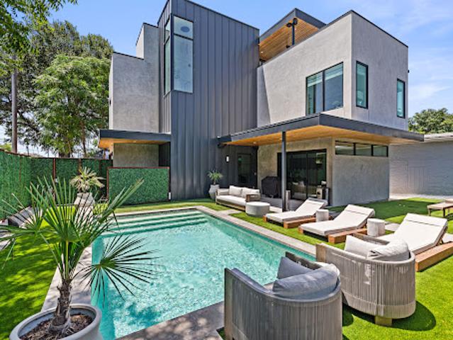 House with pool