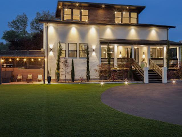 House with pool