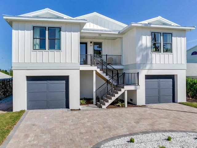 House with pool