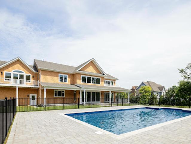 House with pool