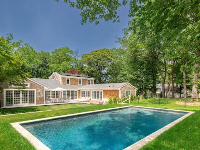 House with pool