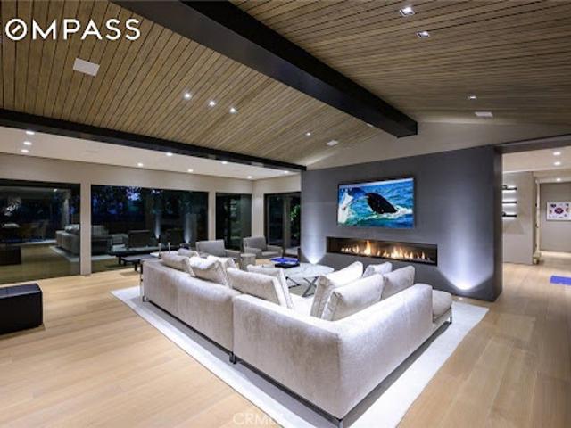 House with pool
