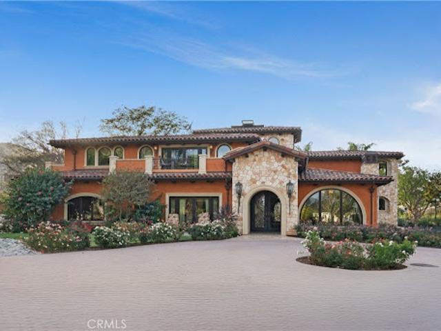 House with pool