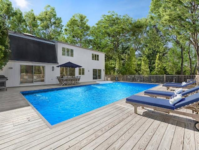 House with pool
