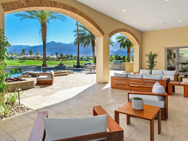 House with pool