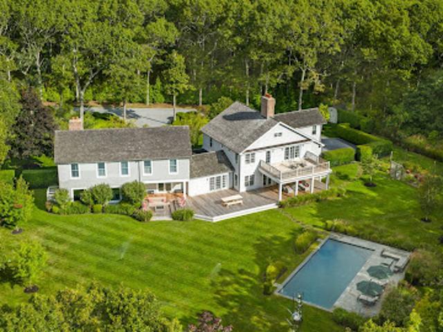 House with pool