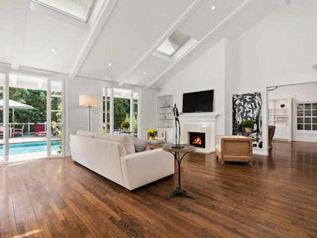 House with pool