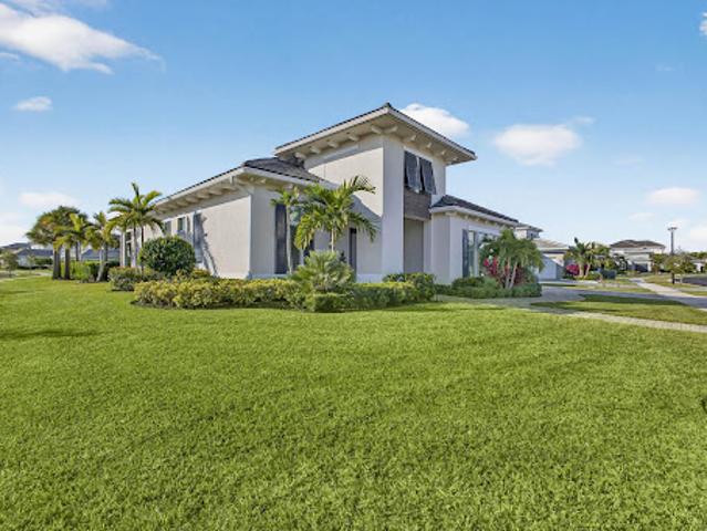 House with pool