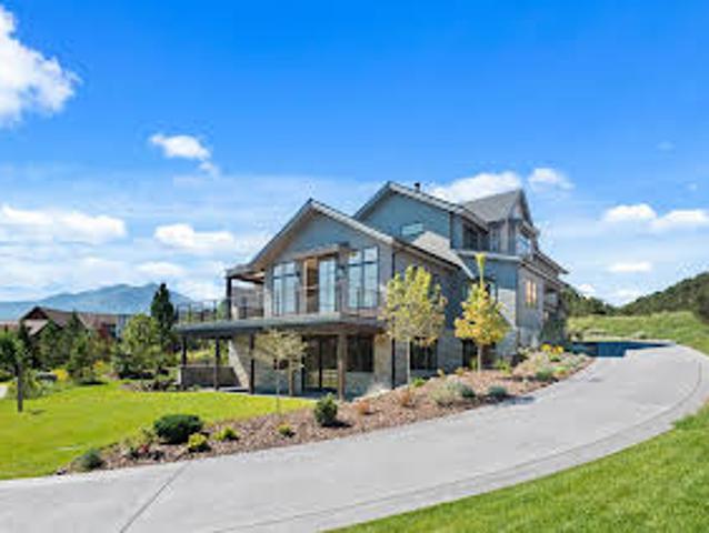 House with Pool