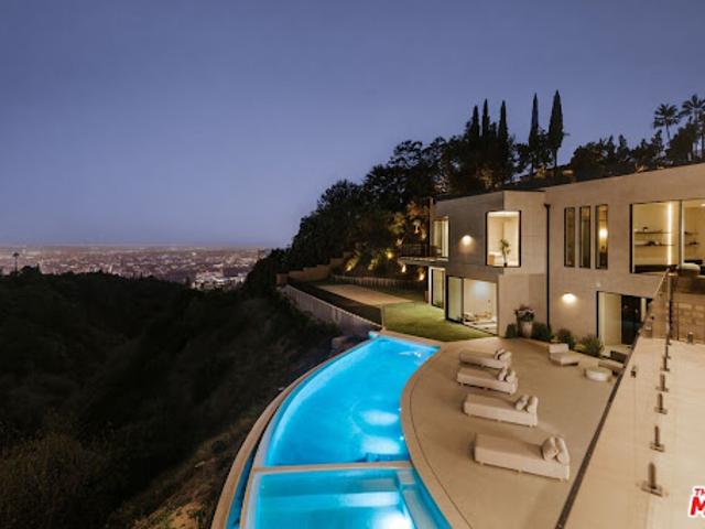 House with pool