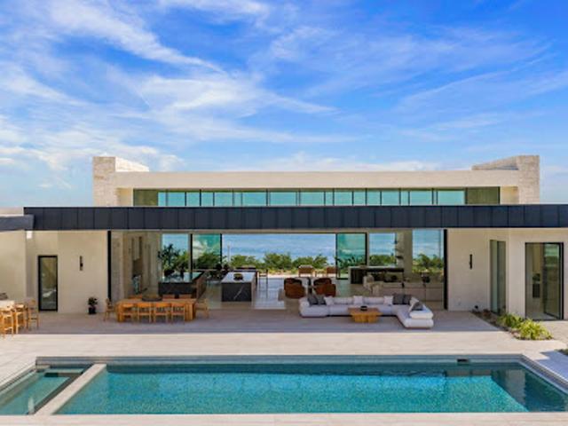 House with pool