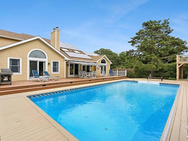 House with pool