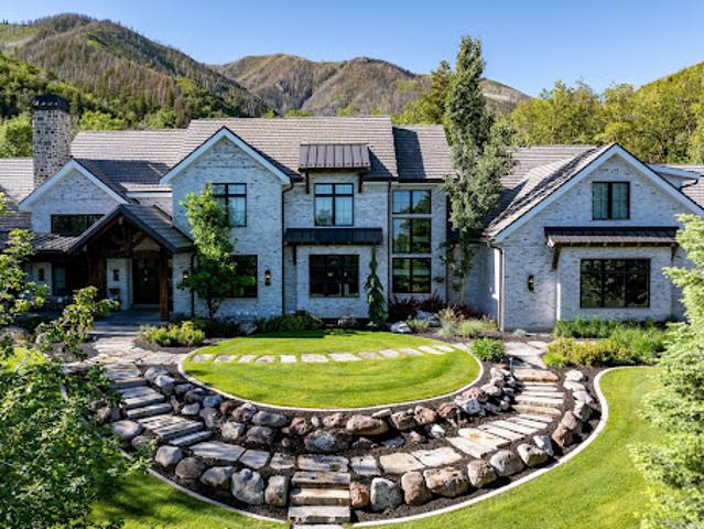 House with pool