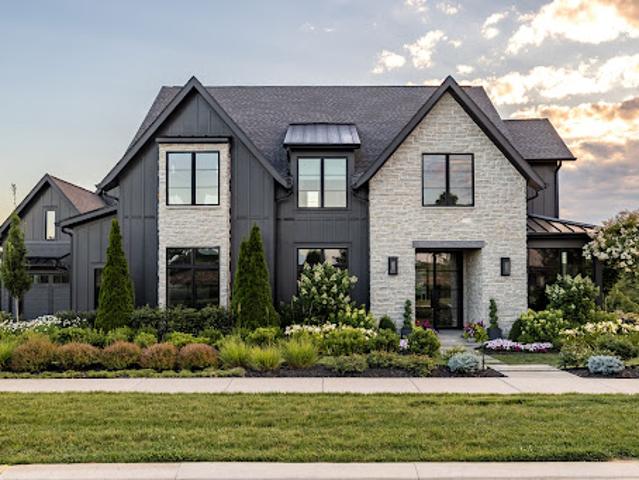 House with pool