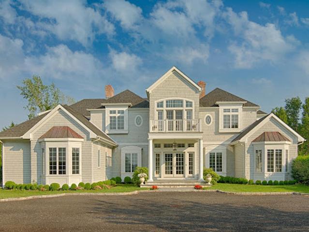 House with pool