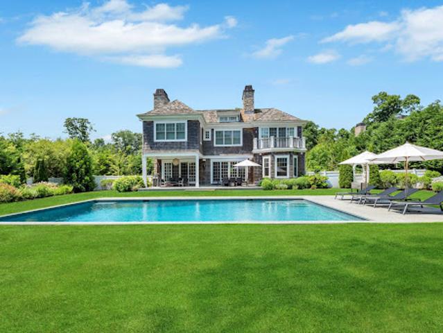 House with pool