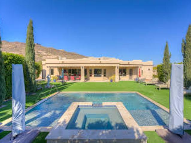 House with Pool