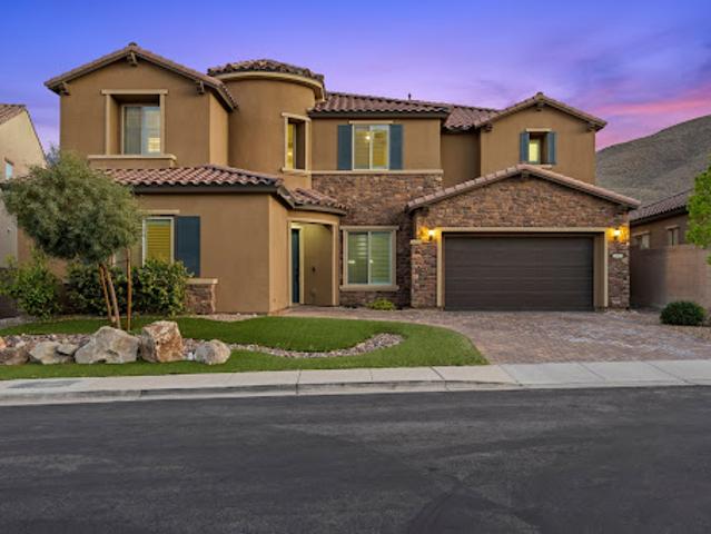 House with pool