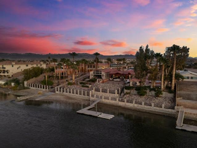 House with pool