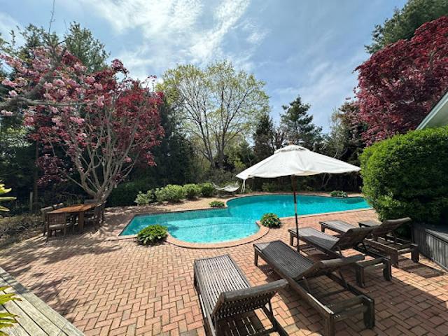 House with pool