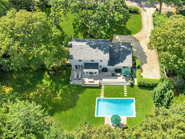 House with pool