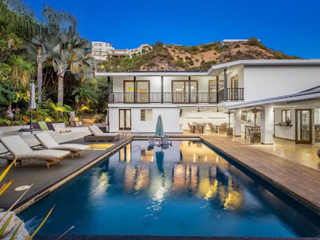 House with pool