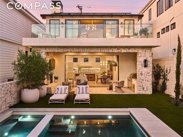 House with pool