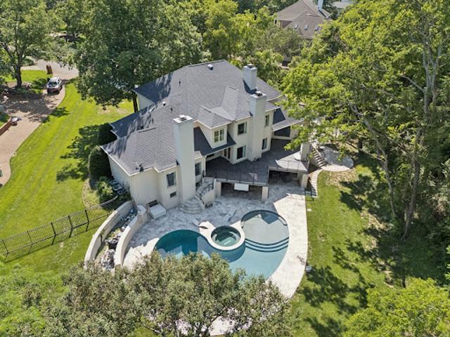 House with pool