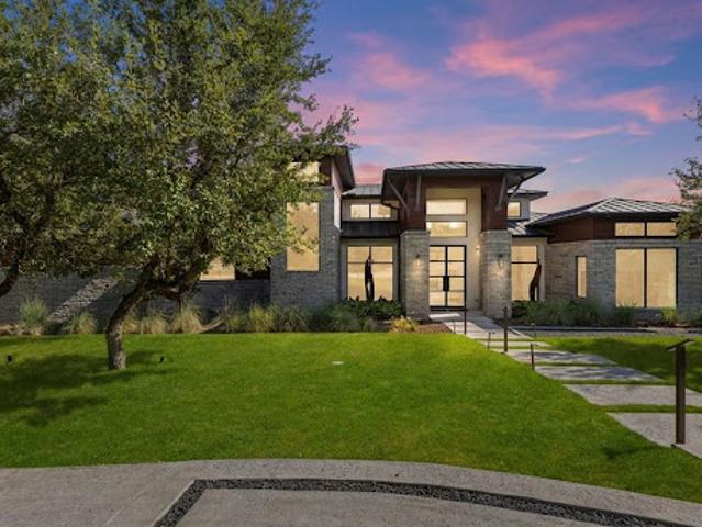 House with pool