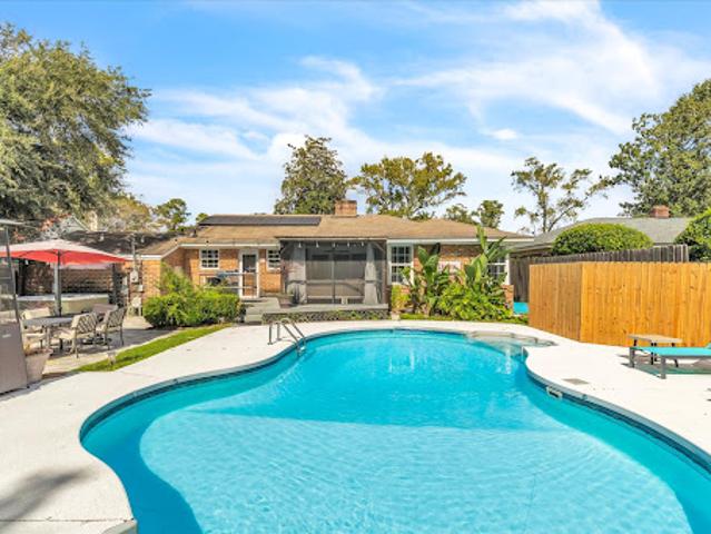 House with pool