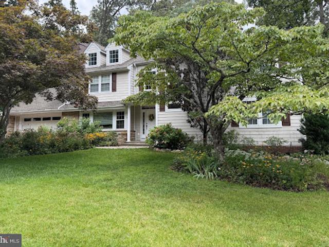 House with pool