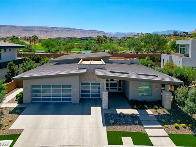 House with pool