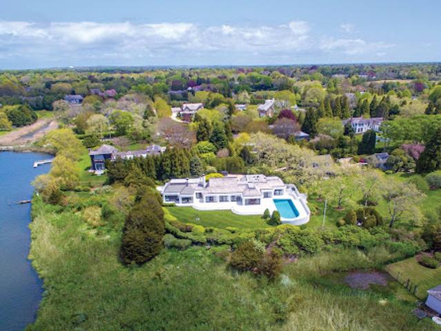 House with pool