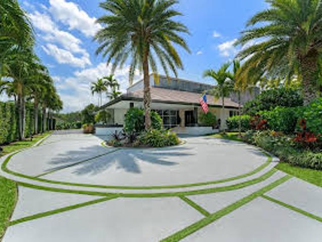House with Pool