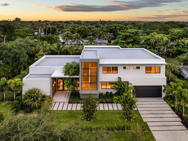 House with pool
