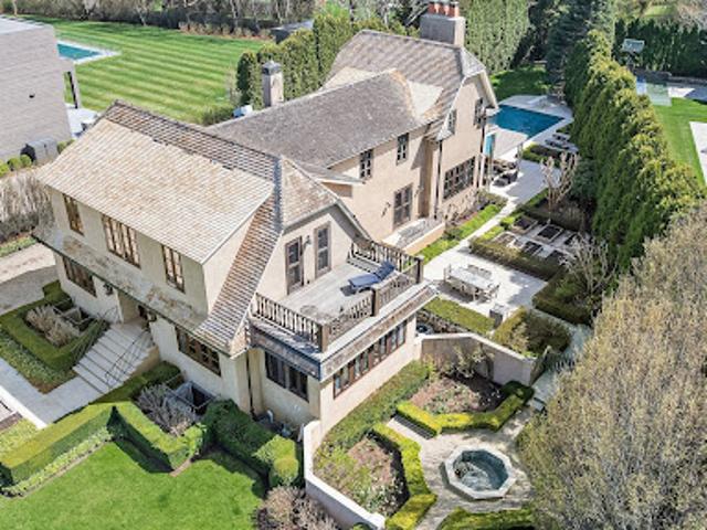 House with pool