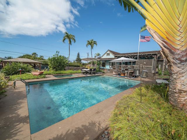 House with pool and garden