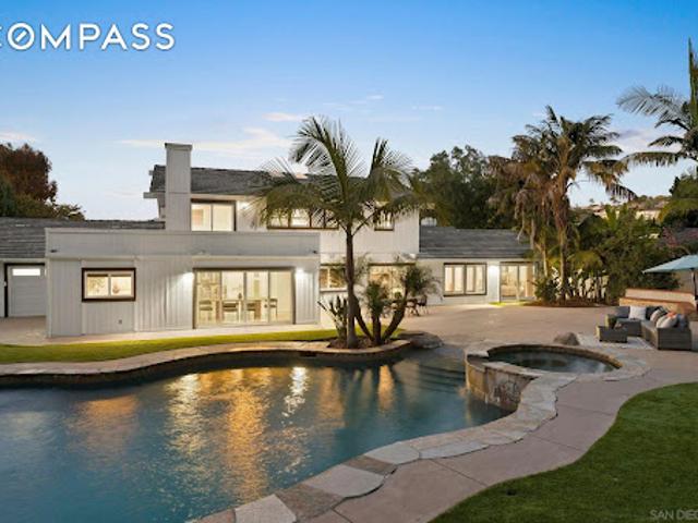 House with pool and garden