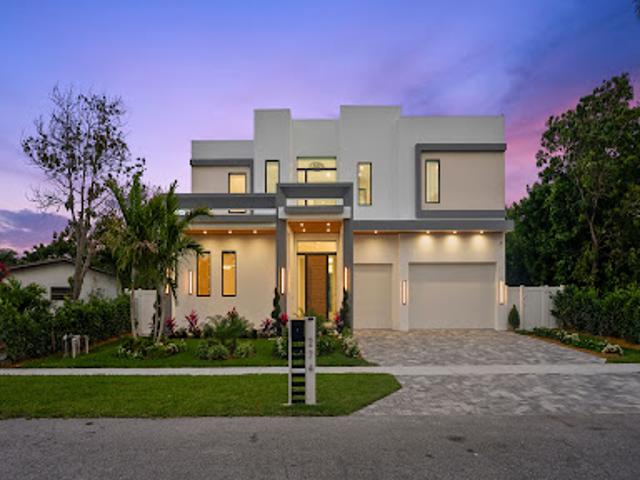 House with pool
