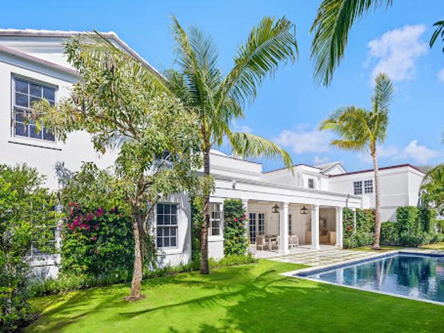 House with pool and garden
