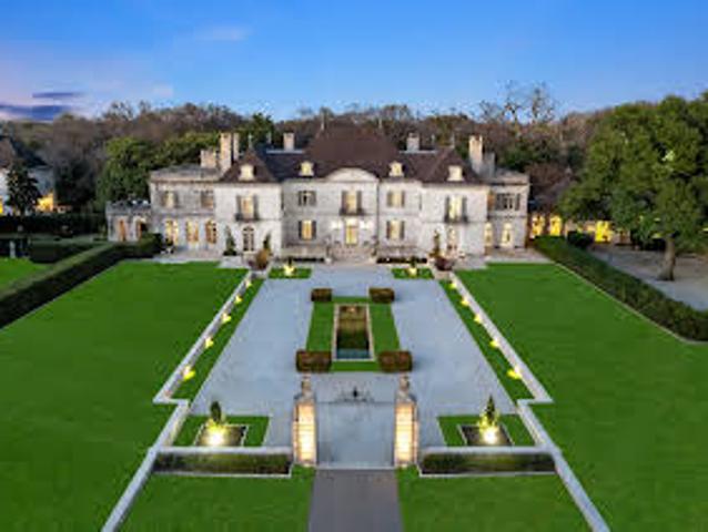 House with Pool and Garden