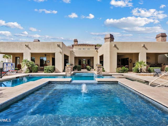 House with pool and garden