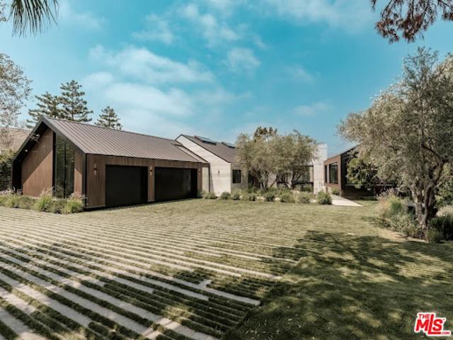 House with pool and garden