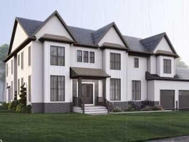 House with pool and garden