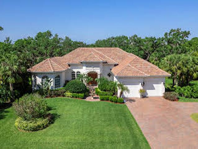 House with Pool and Garden